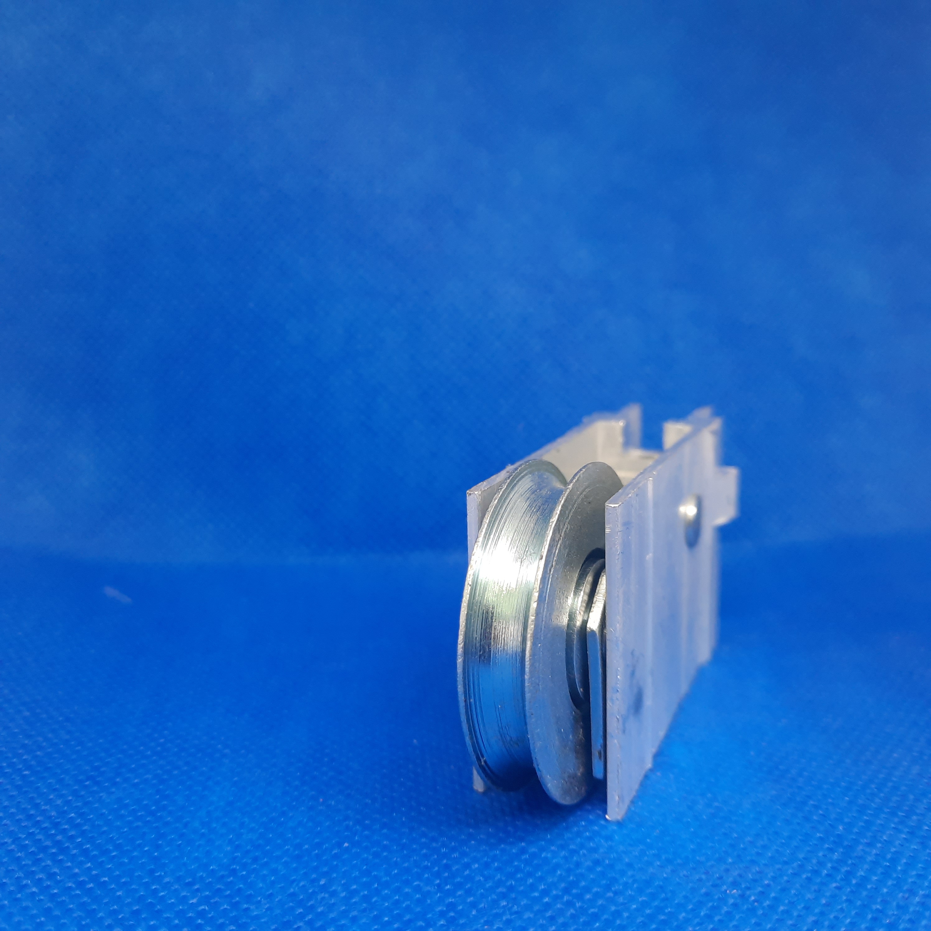Roller assembly with Steel Rollers - Caribbean Glass Specialist Limited
